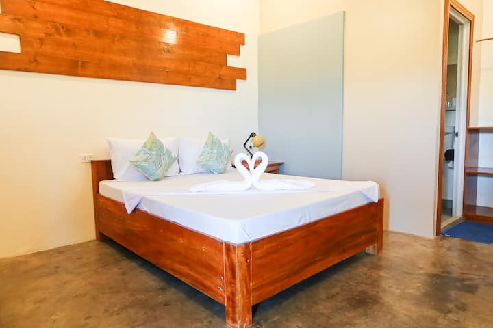 Av Cozy Studio *Ac *Beach *Pools *Fur Baby (D4) - Abra de Ilog