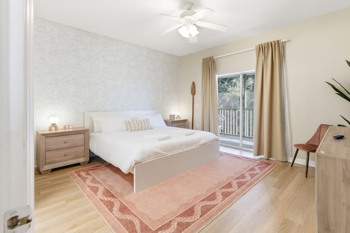 Family / Group Princess Getaway Near Disney - Celebration