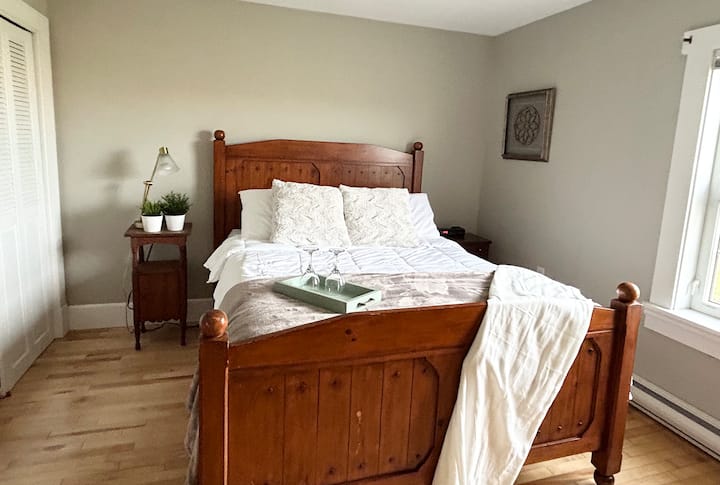 Ingonish Beach Room - Truro