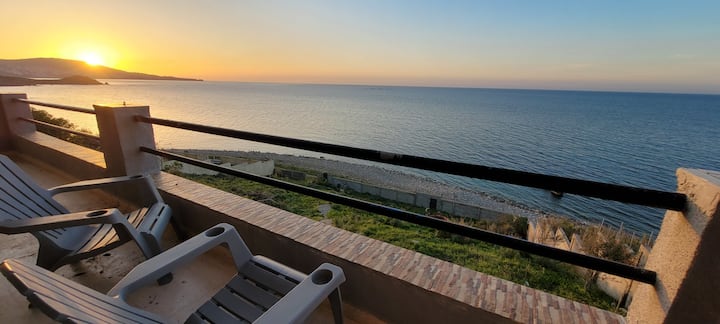 Niveau De Villa Pied Dans L'eau. - Algeria