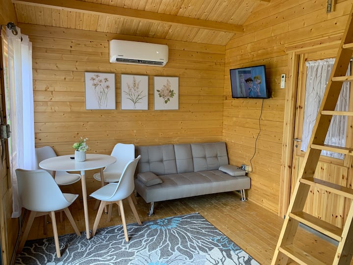 Cozy Cabin In Private Garden H - Houston, TX
