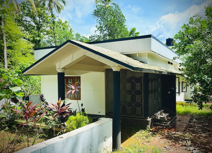 Prathinjan - Guest House - Thalassery
