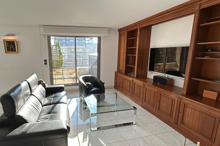 Penthouse Near Center Mulhouse, Euroairport,basel - Mulhouse