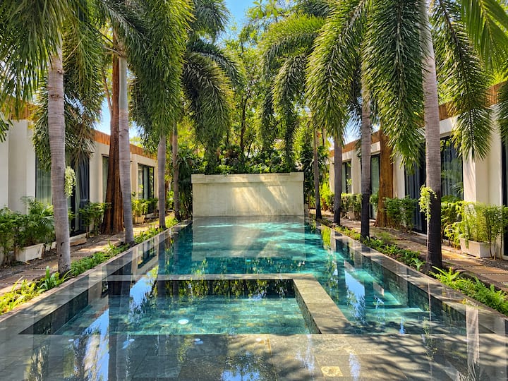 Family/group Unique 3-bedroom Villa + Pool Access - Camboya