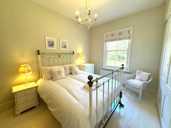 Charming Victorian Annexe - 海斯廷斯