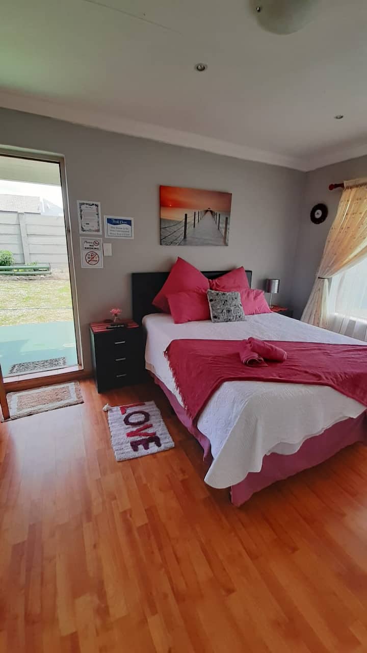 The Cozy Den 1 - Saint Francis Bay