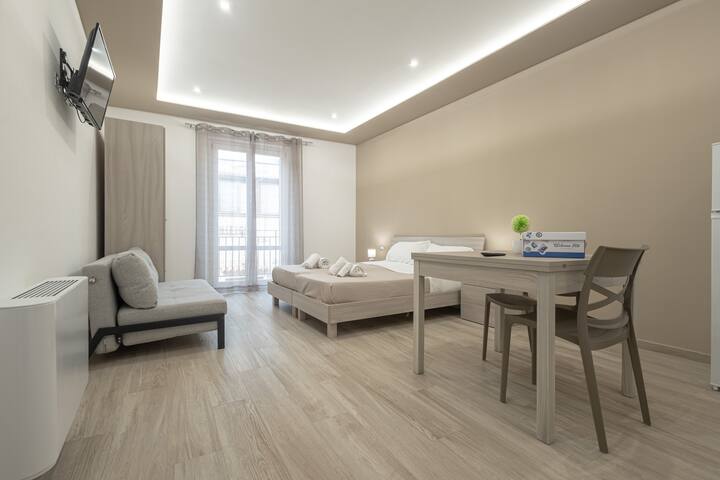 Terrasini Center Appartamento 5 Con Balcone - Terrasini