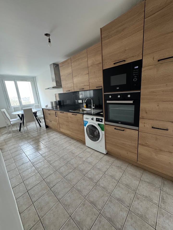 Grand Appartement à St Denis - Saint-Denis, France