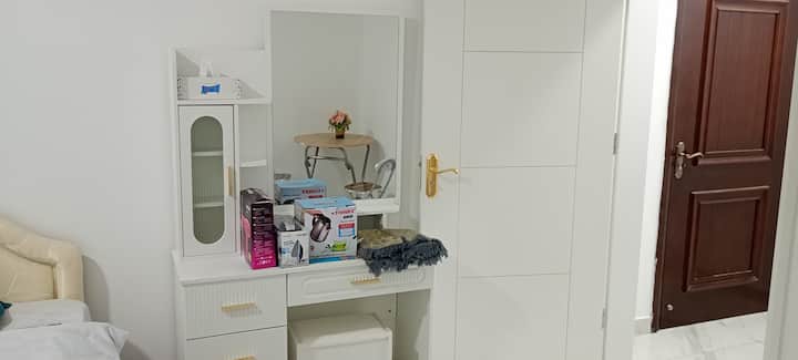 Master Room+dedicated Bathroom-no Infants/kids - Muscat