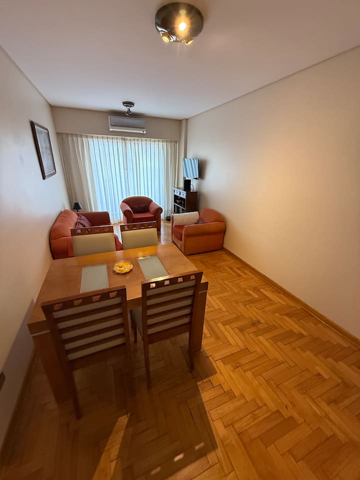 Departamento Luminoso En Centro - Provincia de Buenos Aires