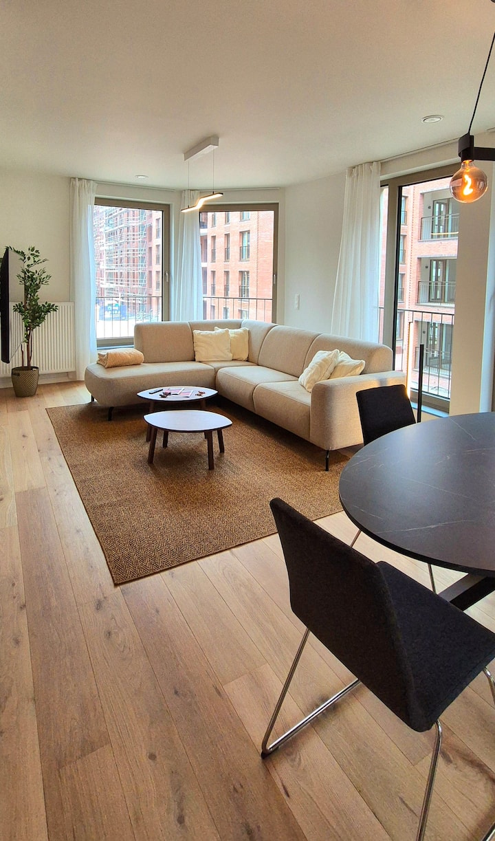 Luxurious 2 Bedroom Apartment At Tour&taxis - Bruselas