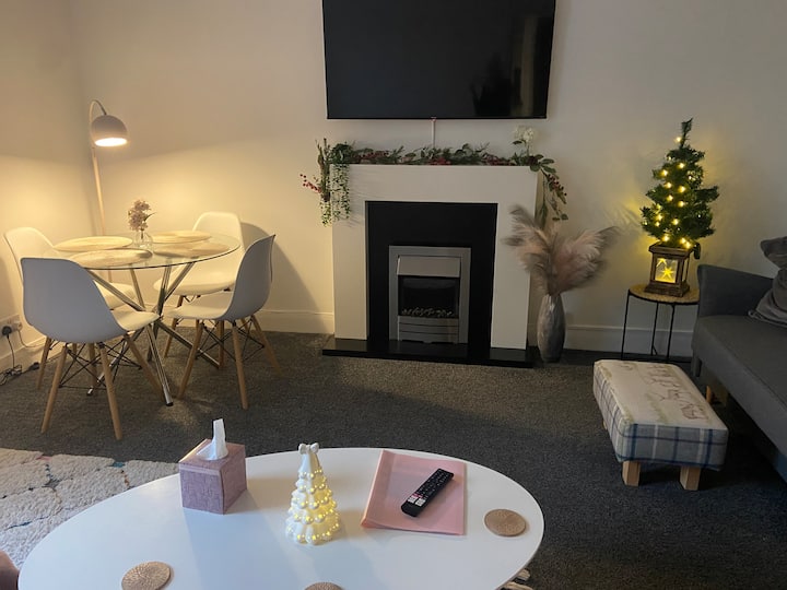 Central & Modern - Private Terrace - Dog Friendly - Aberdeen