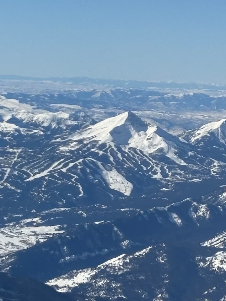 Pine View Outpost - Big Sky, MT