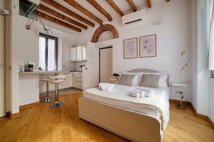 Navigli Modern Apartment In Design Area - Milano