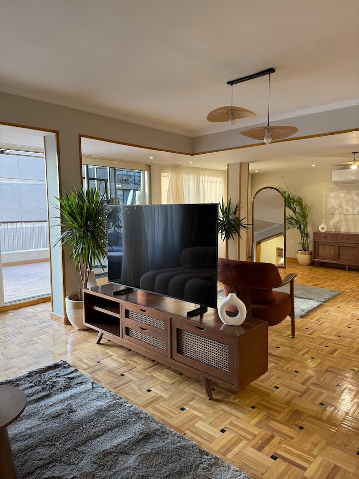 Zamalek Loft |Bohemian Luxury | Nile View - Cairo