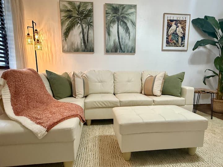 Timeless Coastal Charm · Steps To Beach - Sleeps 4 - 보카러톤