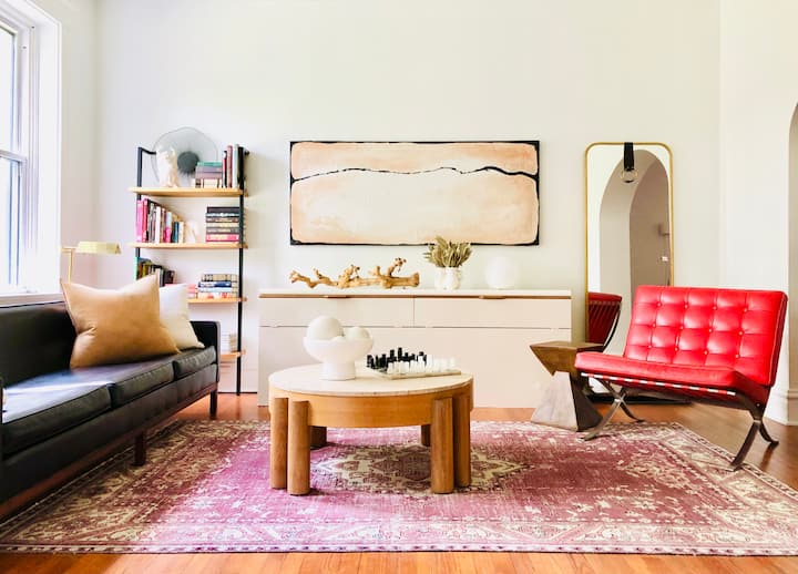 The Pied à Terre & Garden - Saint-Louis, MO