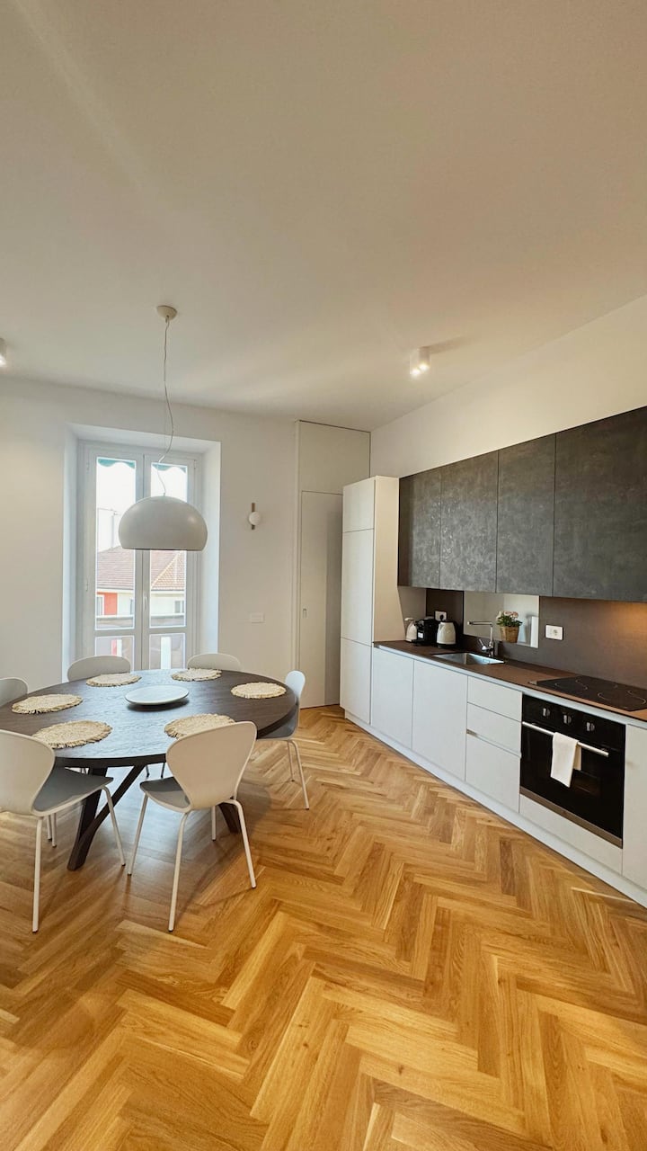 Gae Aulenti Prestige Apartment 3 Rooms 3 Bathrooms - Milan