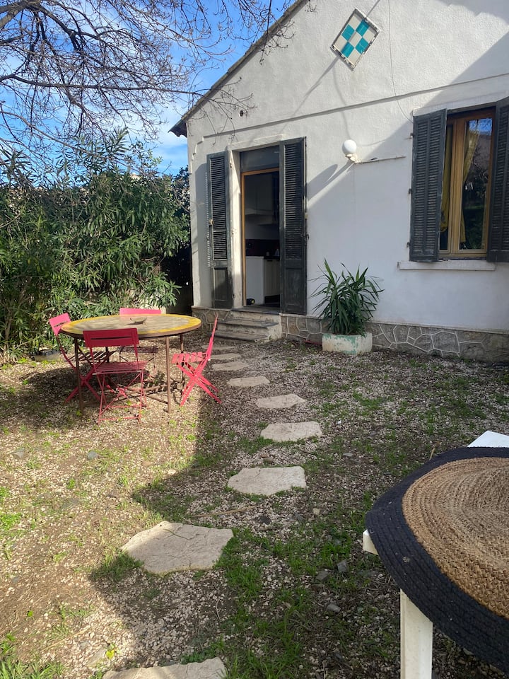Maisonnette à 300 M De La Plage - La Seyne-sur-Mer