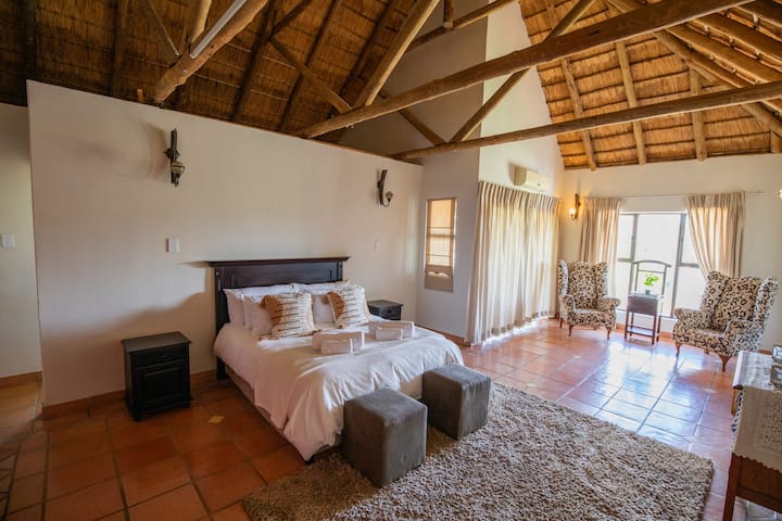 Deluxe Queen Room - Modimolle