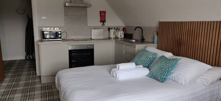 Studio Room, 30 Seconds From The Ocean - Aberystwyth