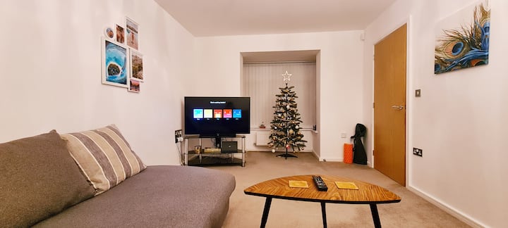 New House W Parking,  Close To Train, City & Shops - Stockport