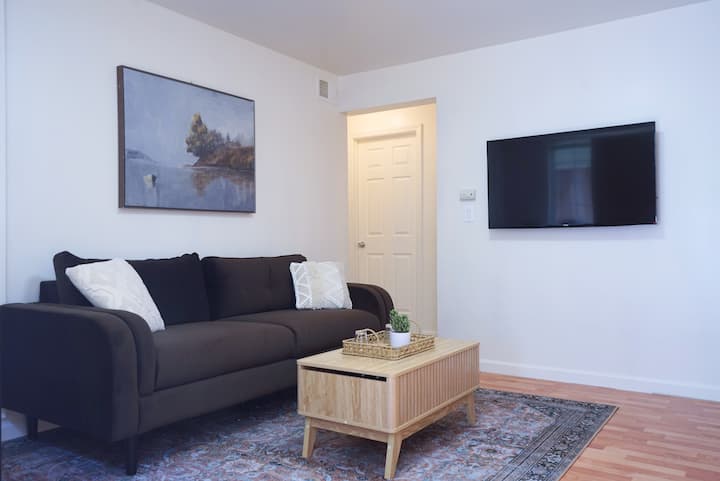 Little Hollywood Cottage - San Francisco, CA