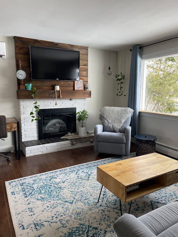 3 Bedroom Upper Unit - Oromocto