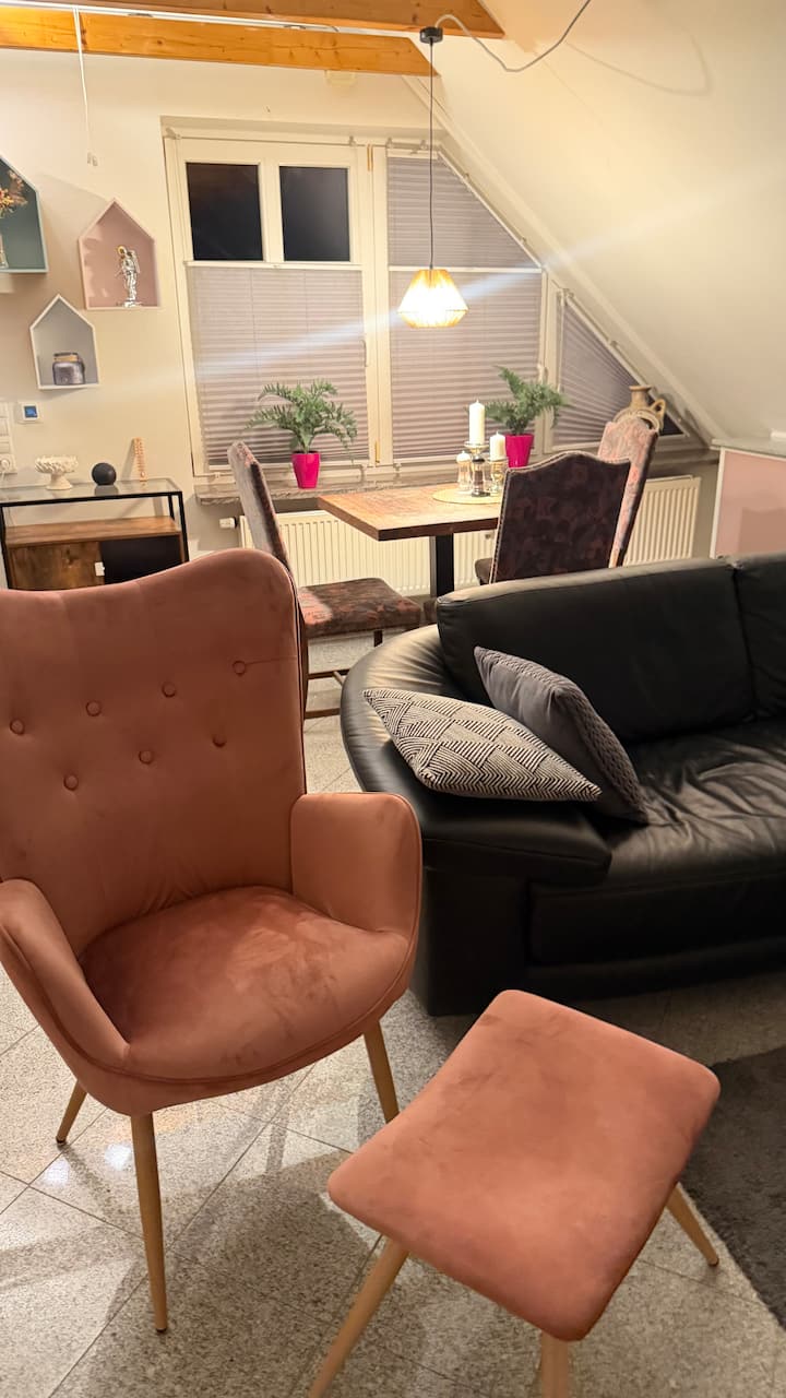 Charmante Wohnung Auf Einem Hof, Feldrandlage - Preetz