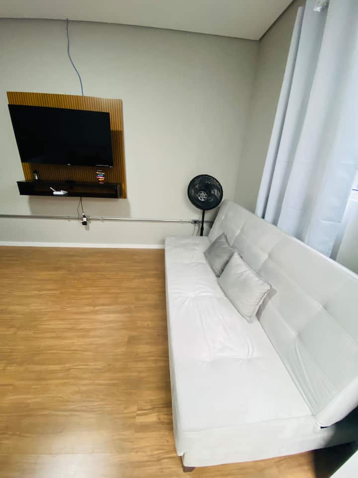 Retiro Moderno Com Smart Tv E Wi-fi Rápido Vc03 - Americana