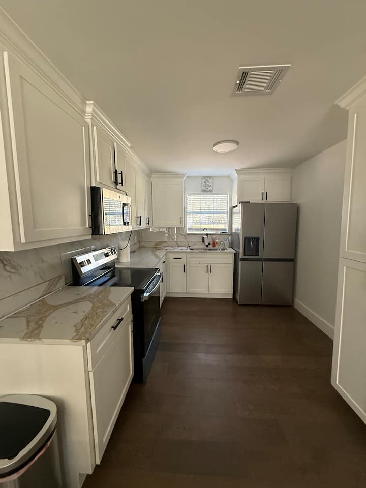 Cozy House In The Outskirts Of Houston - Texas Renaissance Festival