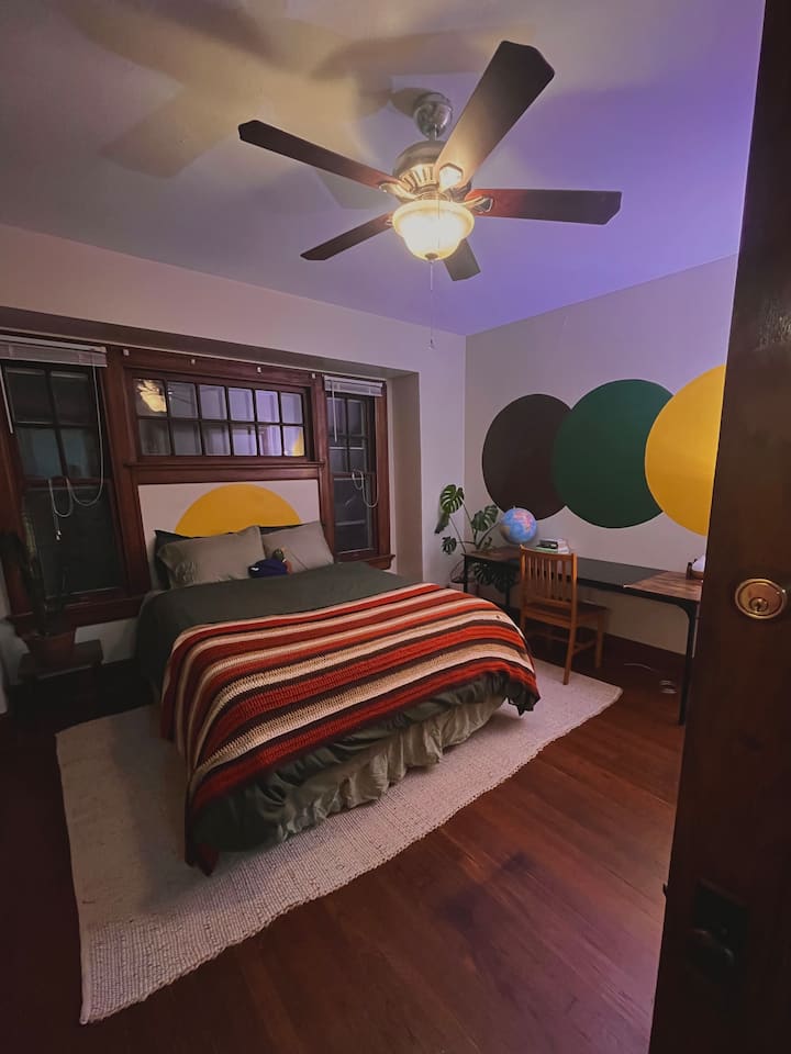 Master Suite In Creative Community House - Dayton, OH