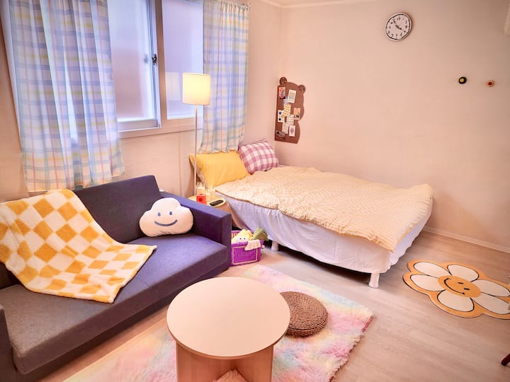 Candy Stay#주차#최대7인#수원행궁#kt위즈#스타필드#전통시장#세탁건조 - Suwon-si