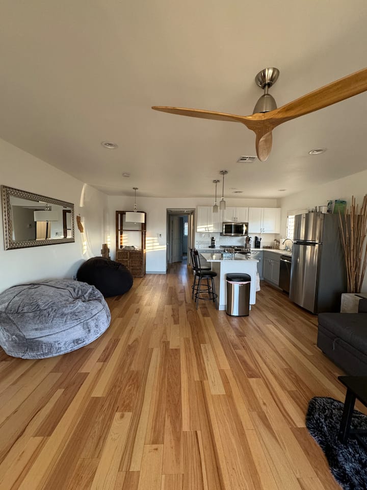 Prime Scottsdale Stay - Scottsdale, AZ