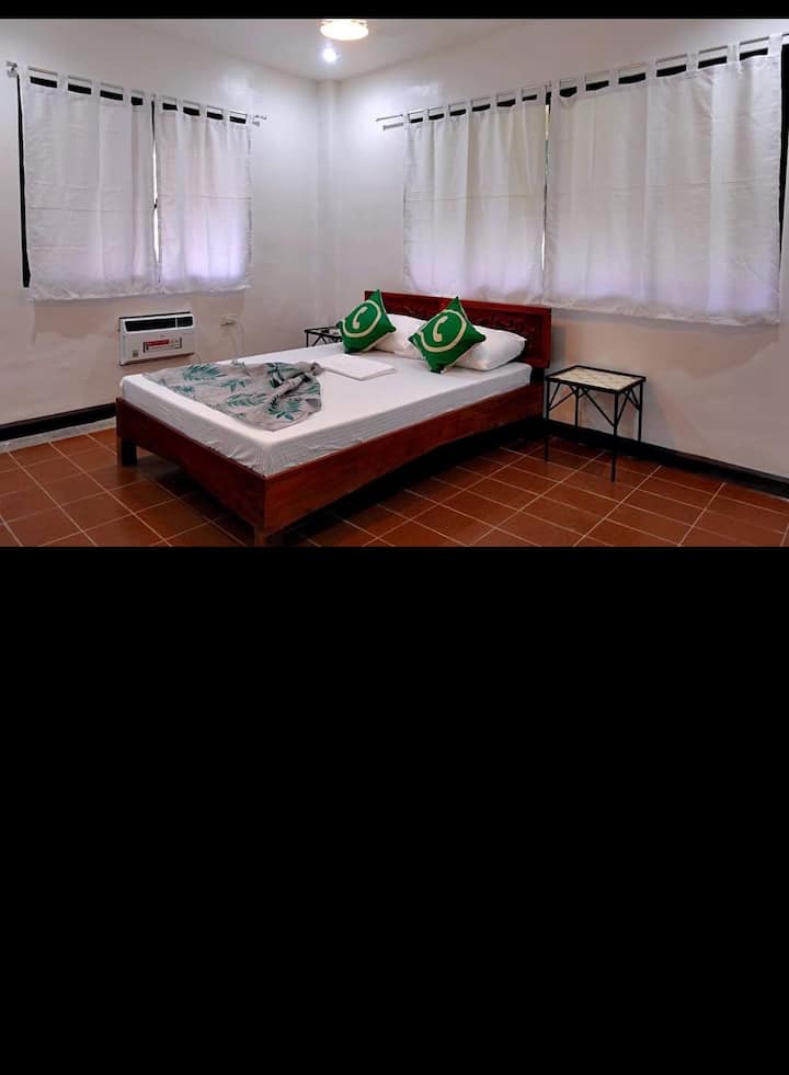 Matrimonial Room
P 1,000.00 Per Night - Santa Catalina
