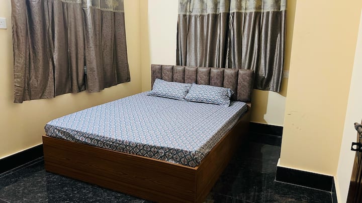 103 2bhk 2ac Flat Bhubaneswar - Bhubaneswar