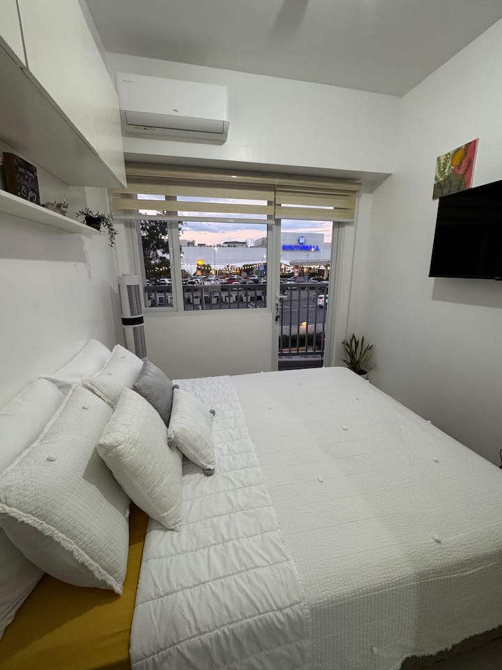 T&l: Explore And Relax - Las Piñas