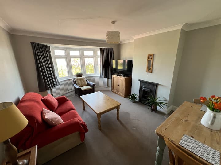 Stylish 1 Bedroom Self Contained Flat - Severn Beach