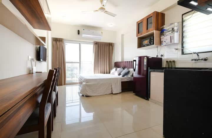 Romantic Studio + Juliet Balcony | Bombay Hospital - Jaipur