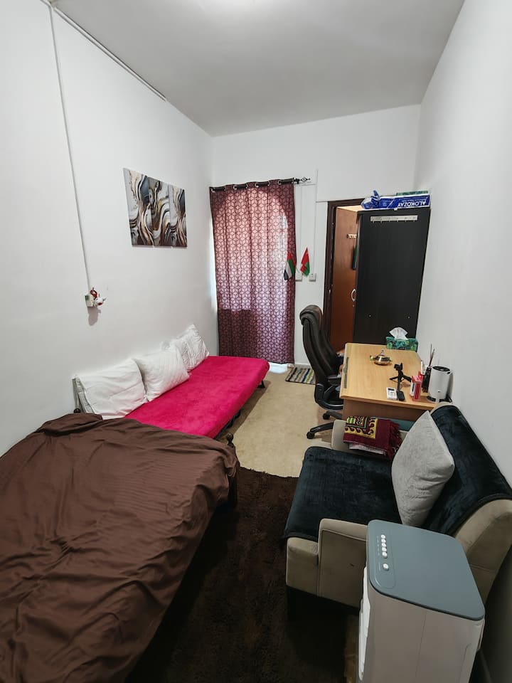 Budget Studio 
 (Private) In Abu Dhabi - Abou Dabi