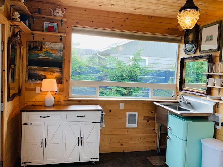 Bonsai Beach Cottage - Oceanfront - Yachats, OR