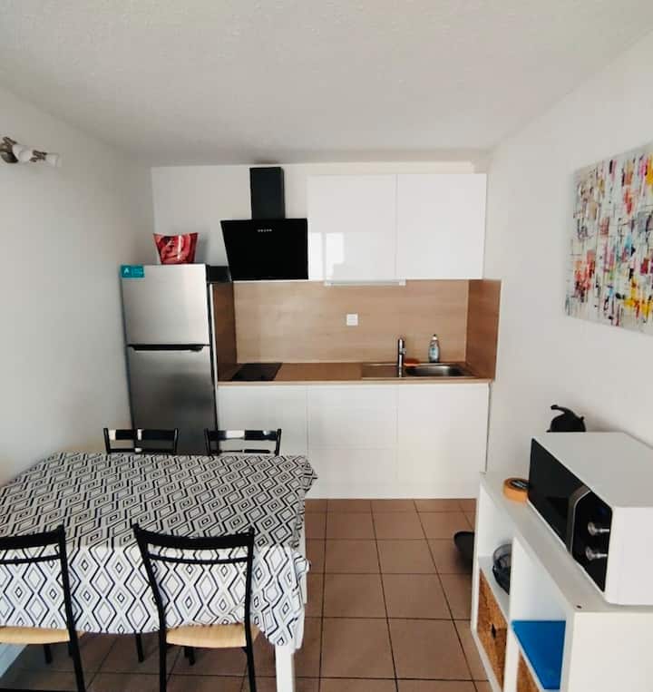 Studio Cabine Proche De La Plage - Agde