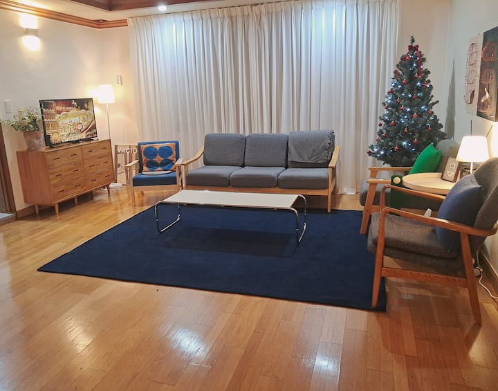 오픈특가/동대구역10분 35평2층8인 반월당.서문시장.엑스코 연박할인  호스트관리#청결보장 - Daegu