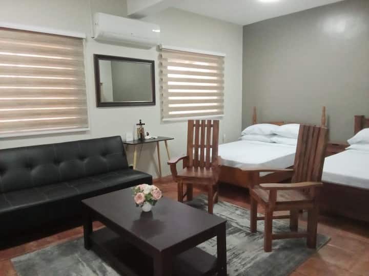 Calatagan Beaches Guest House - Calatagan
