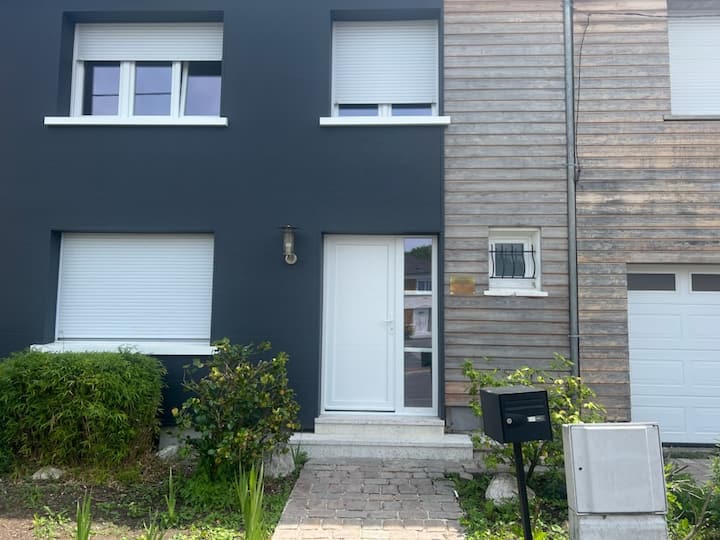 Maison Calme Avec Jardin. - Douai