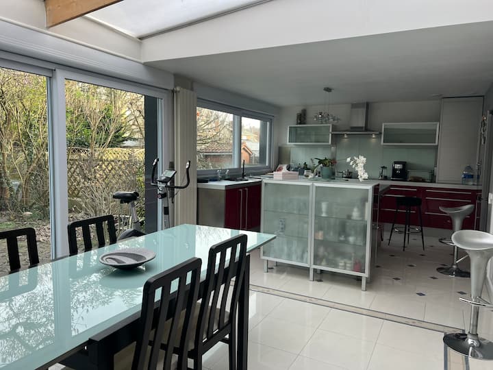 Chambre Dans Maison Calme Avec Jardin - Douai