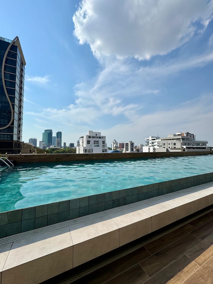 Lujo Y Confort En El Corazón De Equipetrol - Bolivia