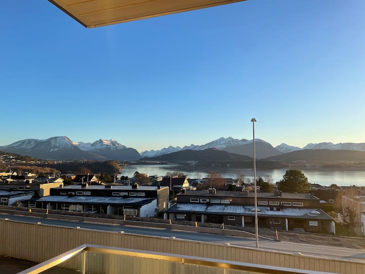 Sentral Leilighet På ÅSe - Alesund