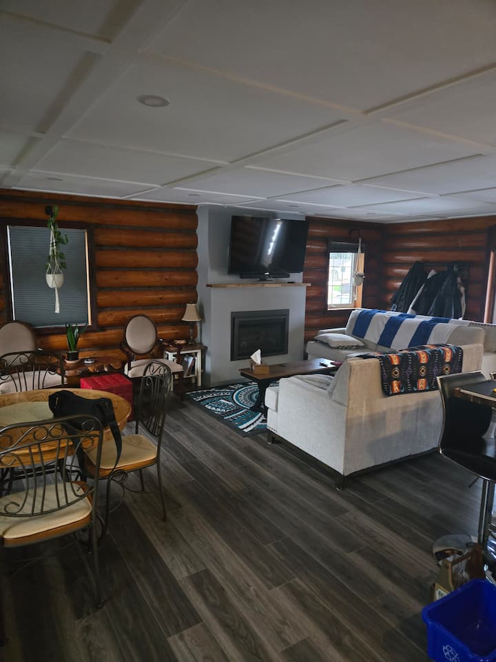 Loghouse In Fort Qu'appelle - Saskatchewan