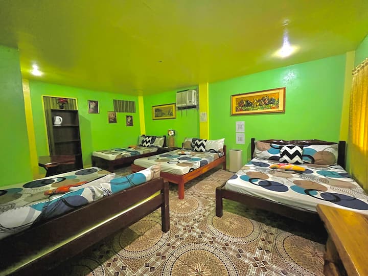 Spacious Family Room For 9-10pax - Moalboal